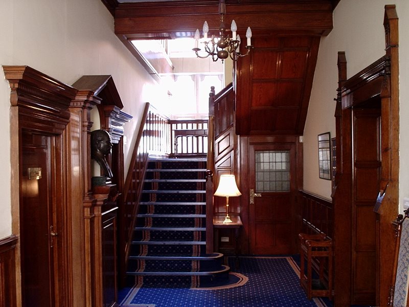 Luxurious Chambers with Oak Panelling
